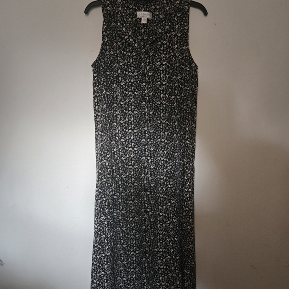 CJ Banks | Dresses | Cj Banks Black And White Floral Maxi Dress | Poshmark